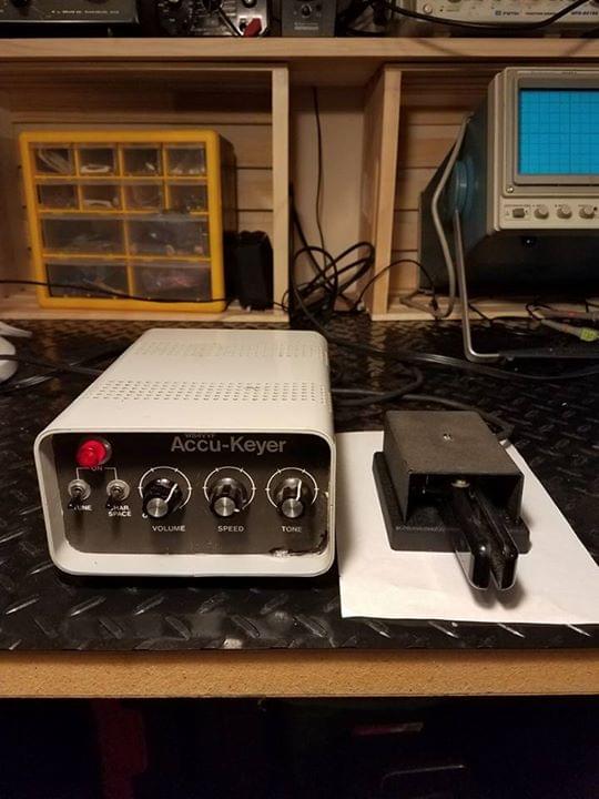 WB4VVF ACCU-KEYER with Wm Nye Iamnic paddle... $200 - Adel, GA Accu ...